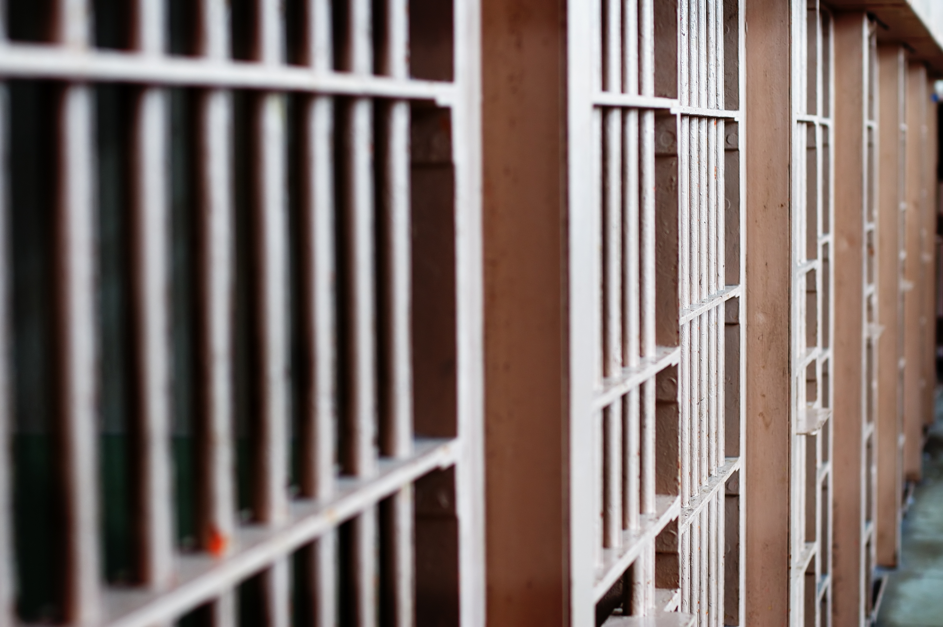 When Mississippi Prison Guards Look the Other Way: How Inmates and ...